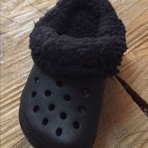 CROCS | Shoes | Kids Crocs Mammoth Lined Black Fur New | Poshmark